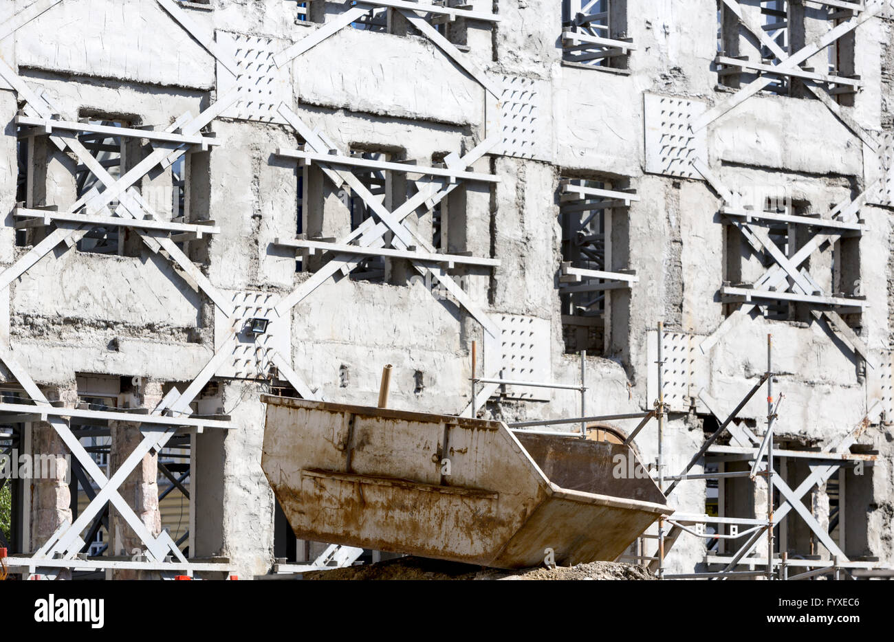 Foundations collapse hi-res stock photography and images - Alamy