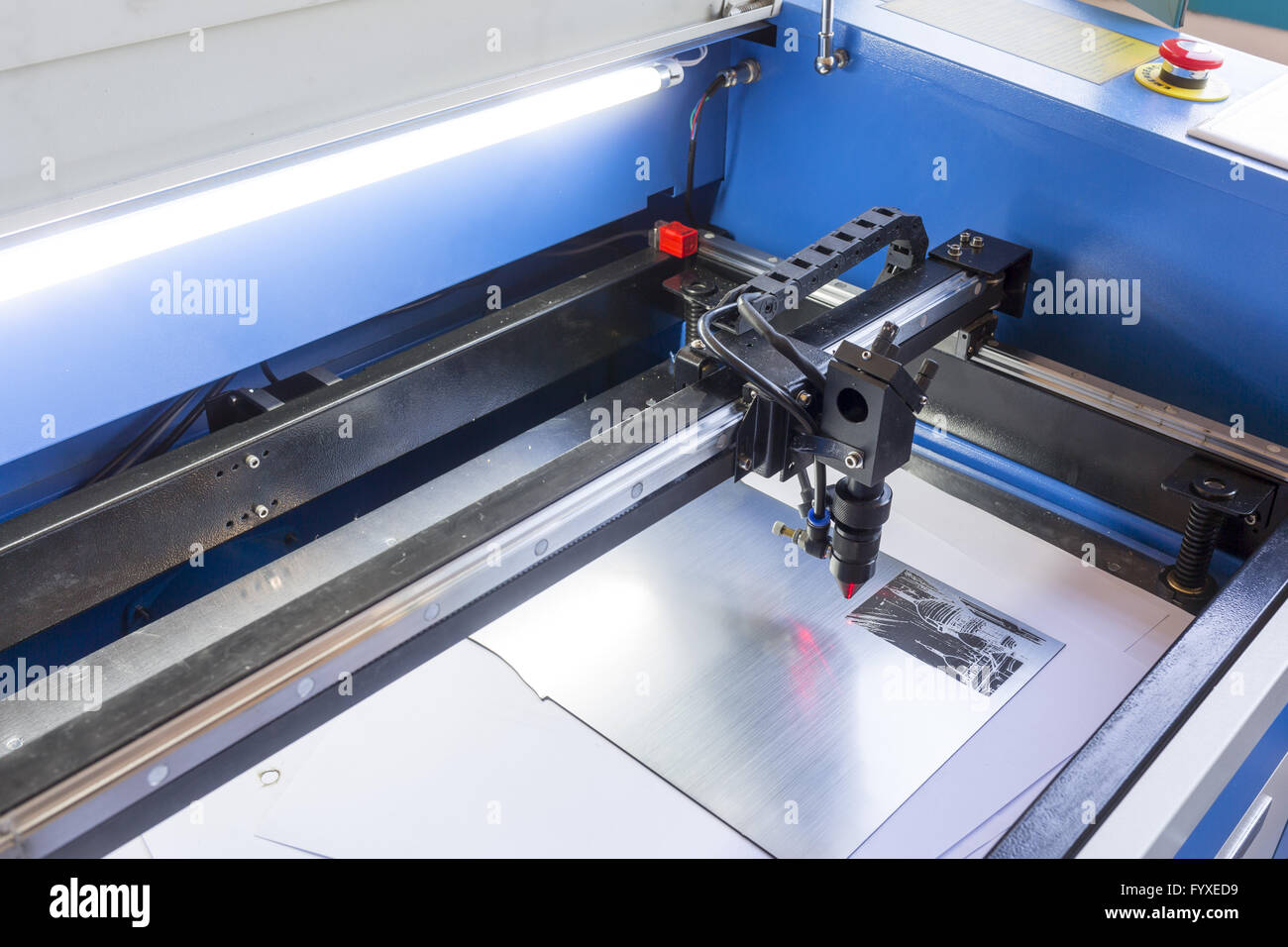 Laser knife hi-res stock photography and images - Alamy