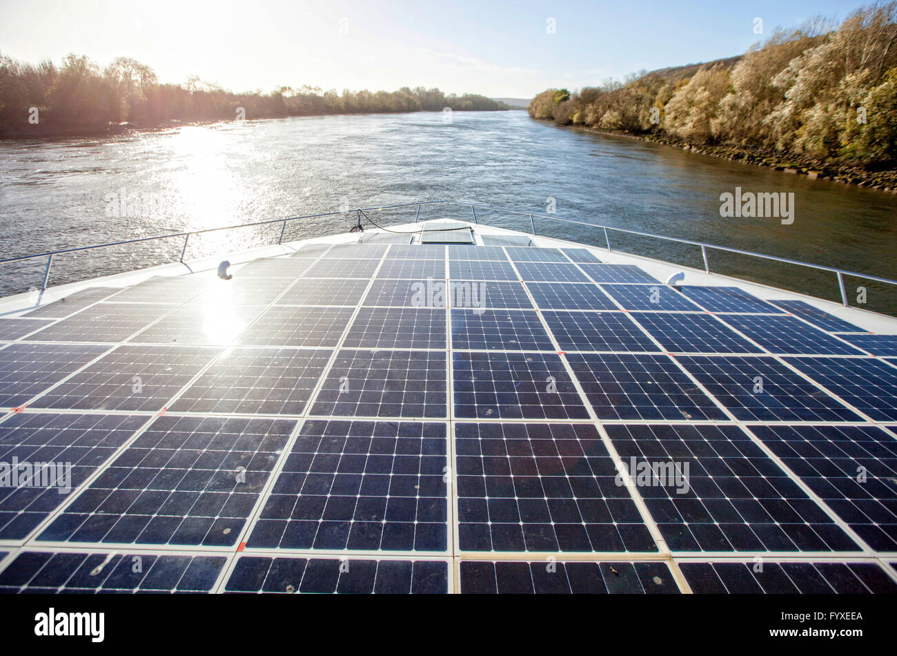 The MS Tûranor PlanetSolar is currently the largest solar boat ever ...