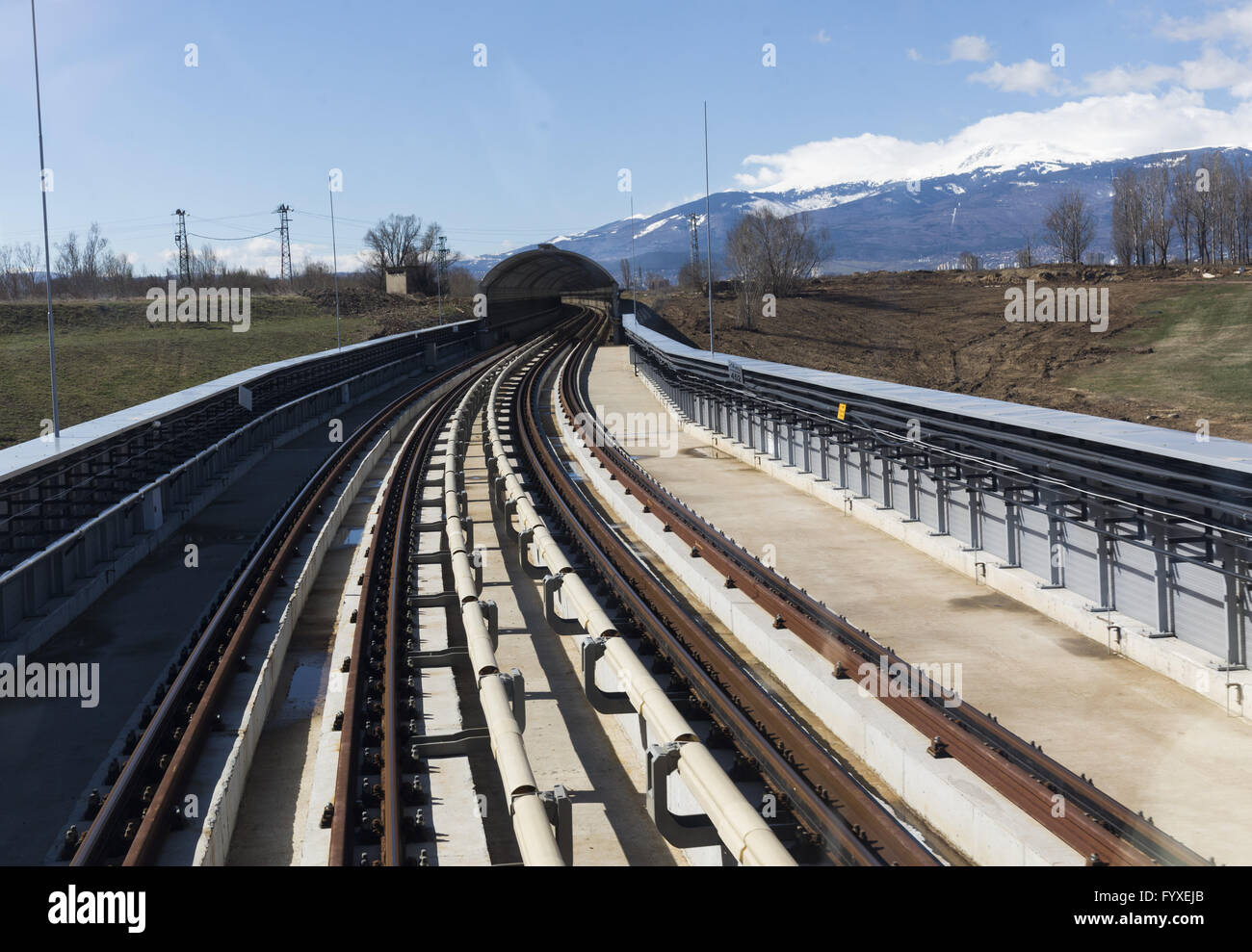 Subway train platform Stock Photo - Alamy