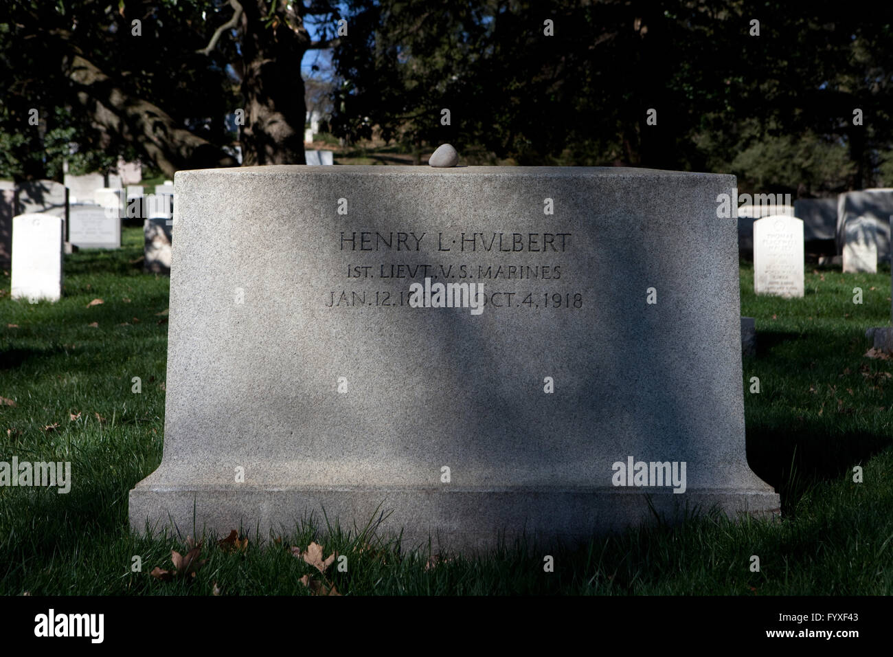 Civil marine hi-res stock photography and images - Alamy