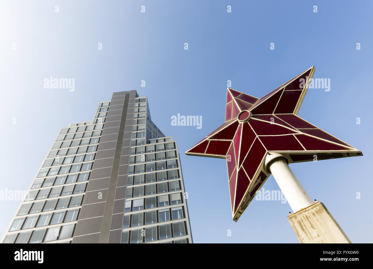 Meta office building hi-res stock photography and images - Alamy