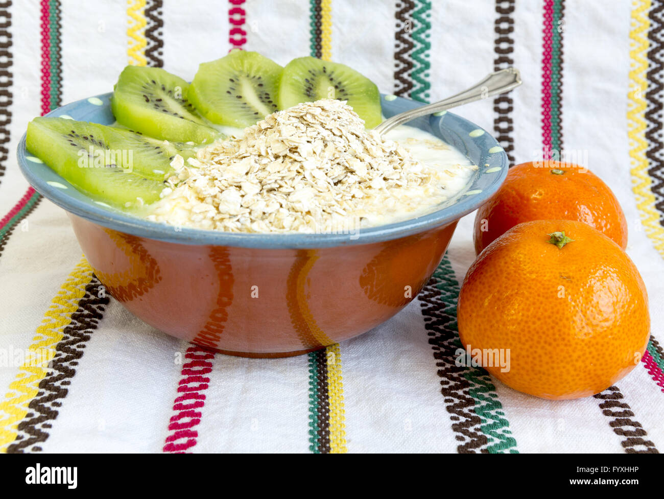 Homemade yoghurt kiwi Stock Photo - Alamy