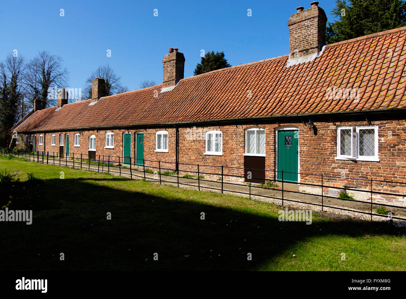 Alms house hi-res stock photography and images - Alamy