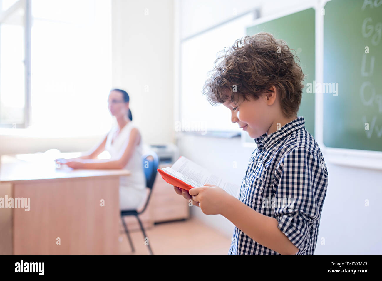 Classroom 6 7 teacher hi-res stock photography and images - Alamy