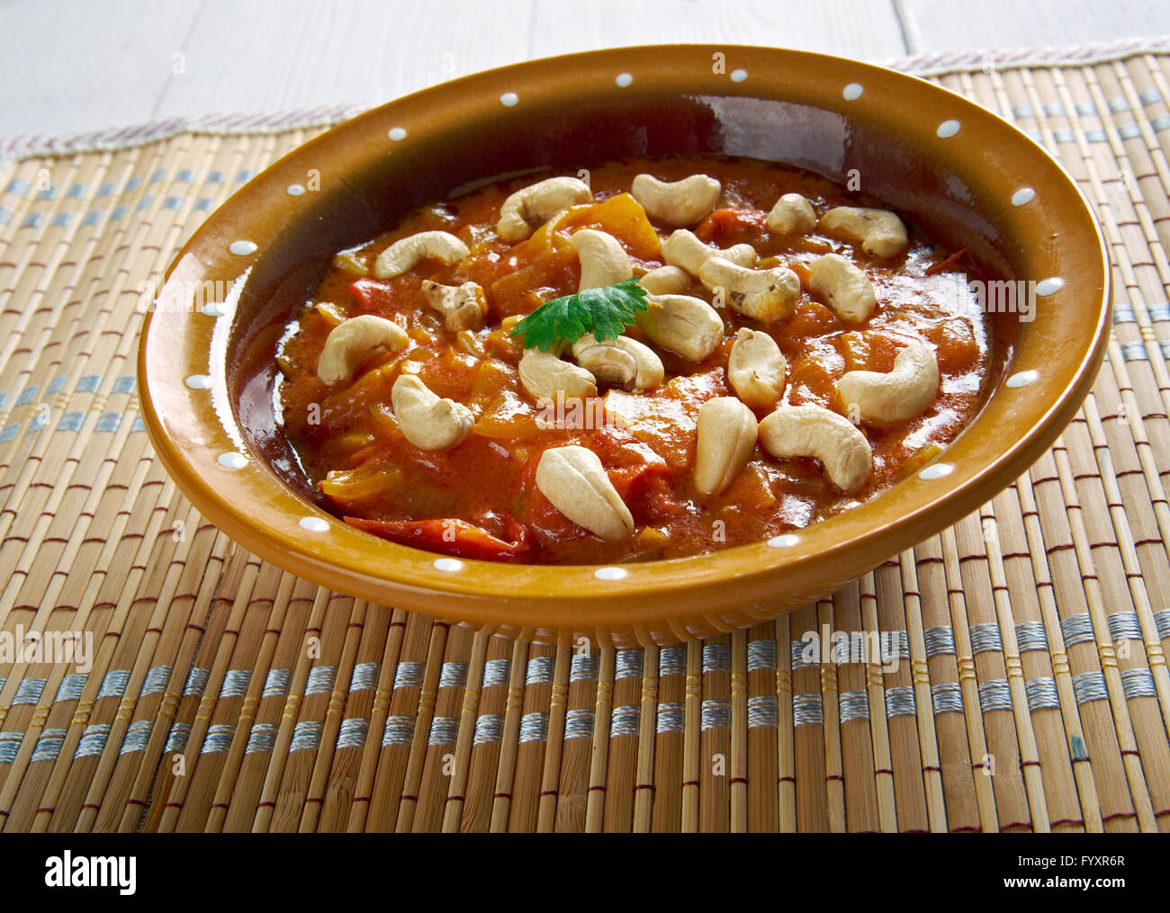 Kaju curry hi-res stock photography and images - Alamy