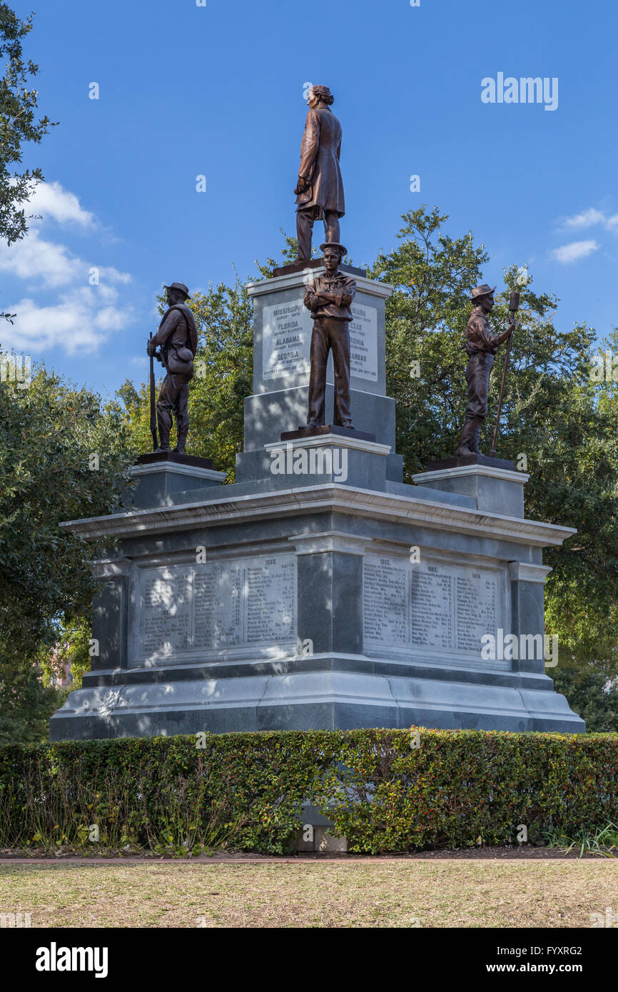 Confederate Soldiers Monument at Texas State Capitol grounds in Austin ...