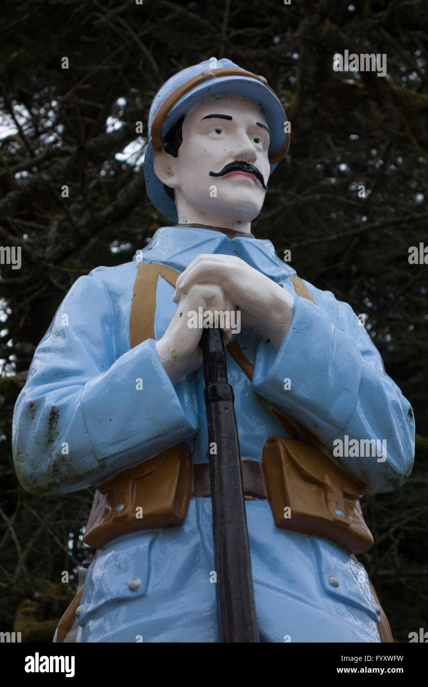 WW1 memorial statue at Cravent, Yvelines, France Stock Photo - Alamy