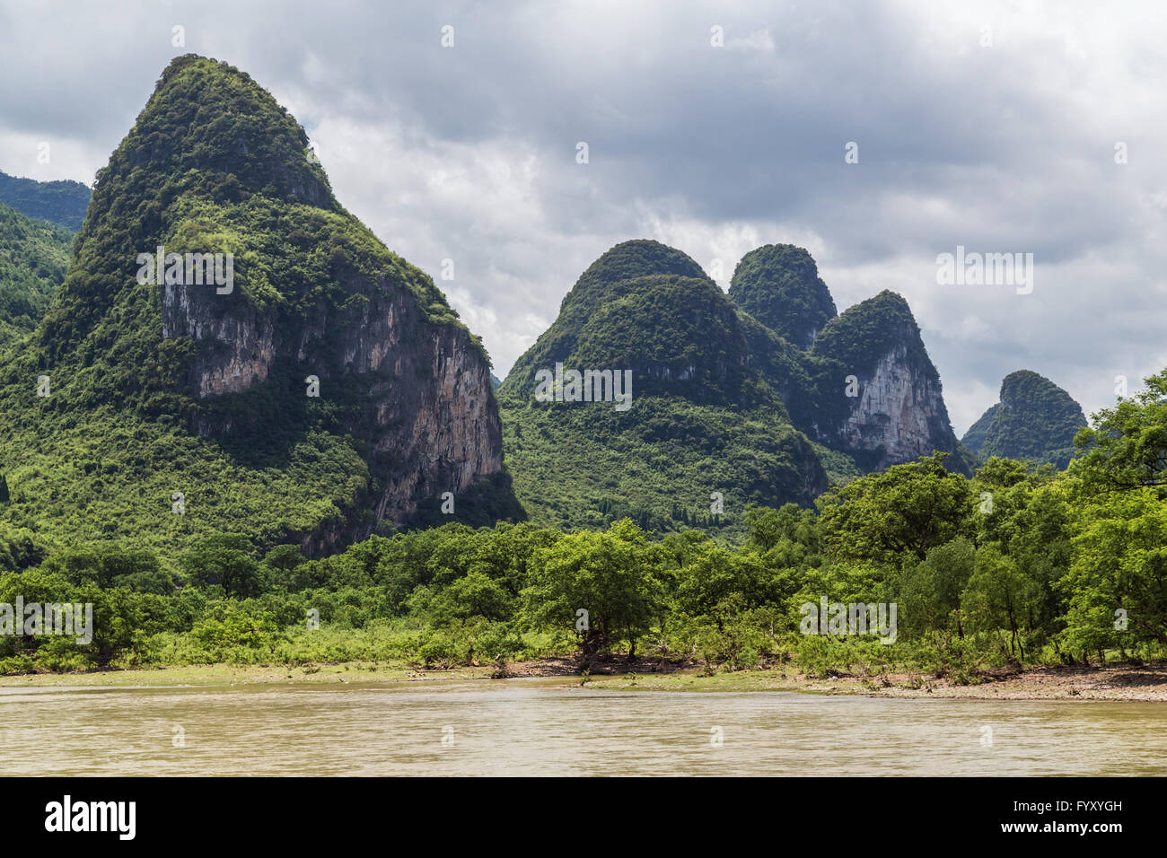 Karst mountains and limestone peaks of Li river in China Stock Photo ...