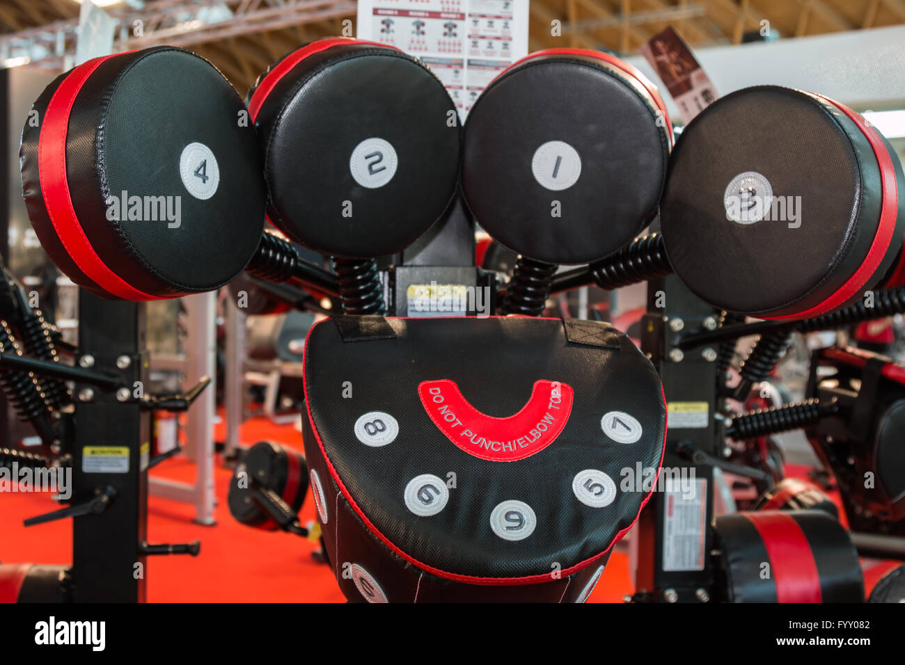 Modern Black Leather Punching Equipment for Boxing Practice and Fitness ...