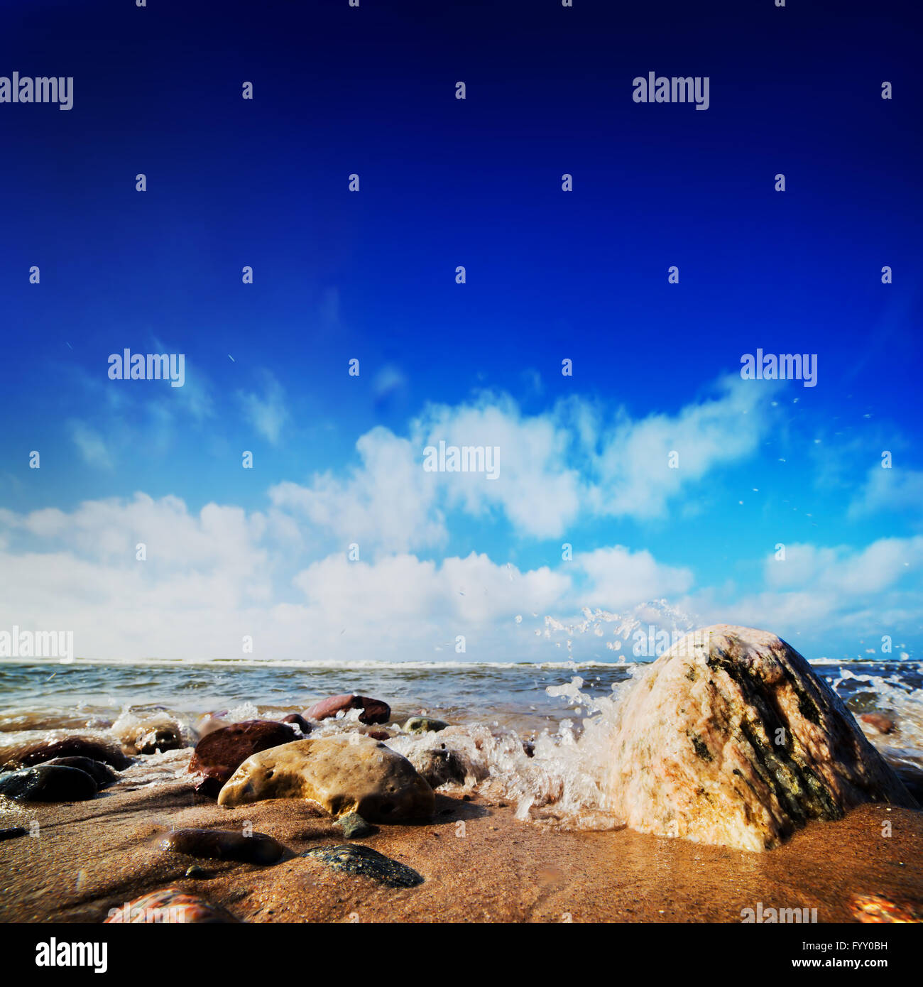 Sunny beach weather hi-res stock photography and images - Alamy