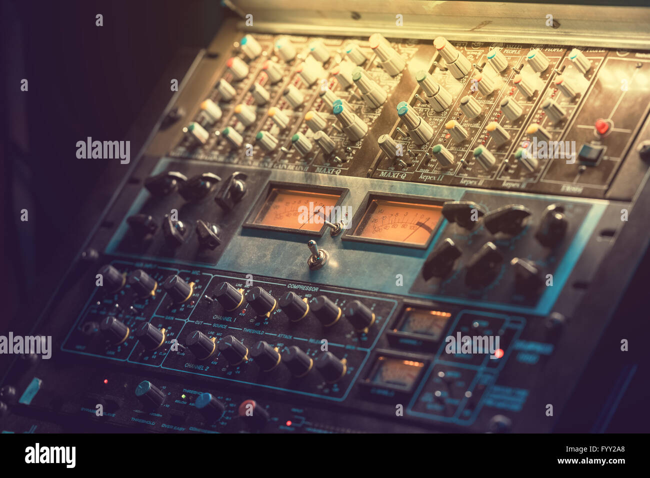 Vintage recording console hi-res stock photography and images - Alamy