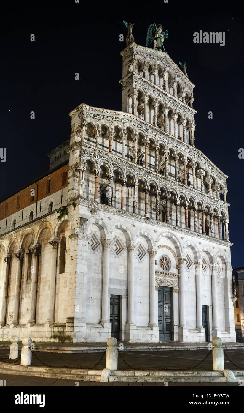 Lucca city night view Stock Photo - Alamy