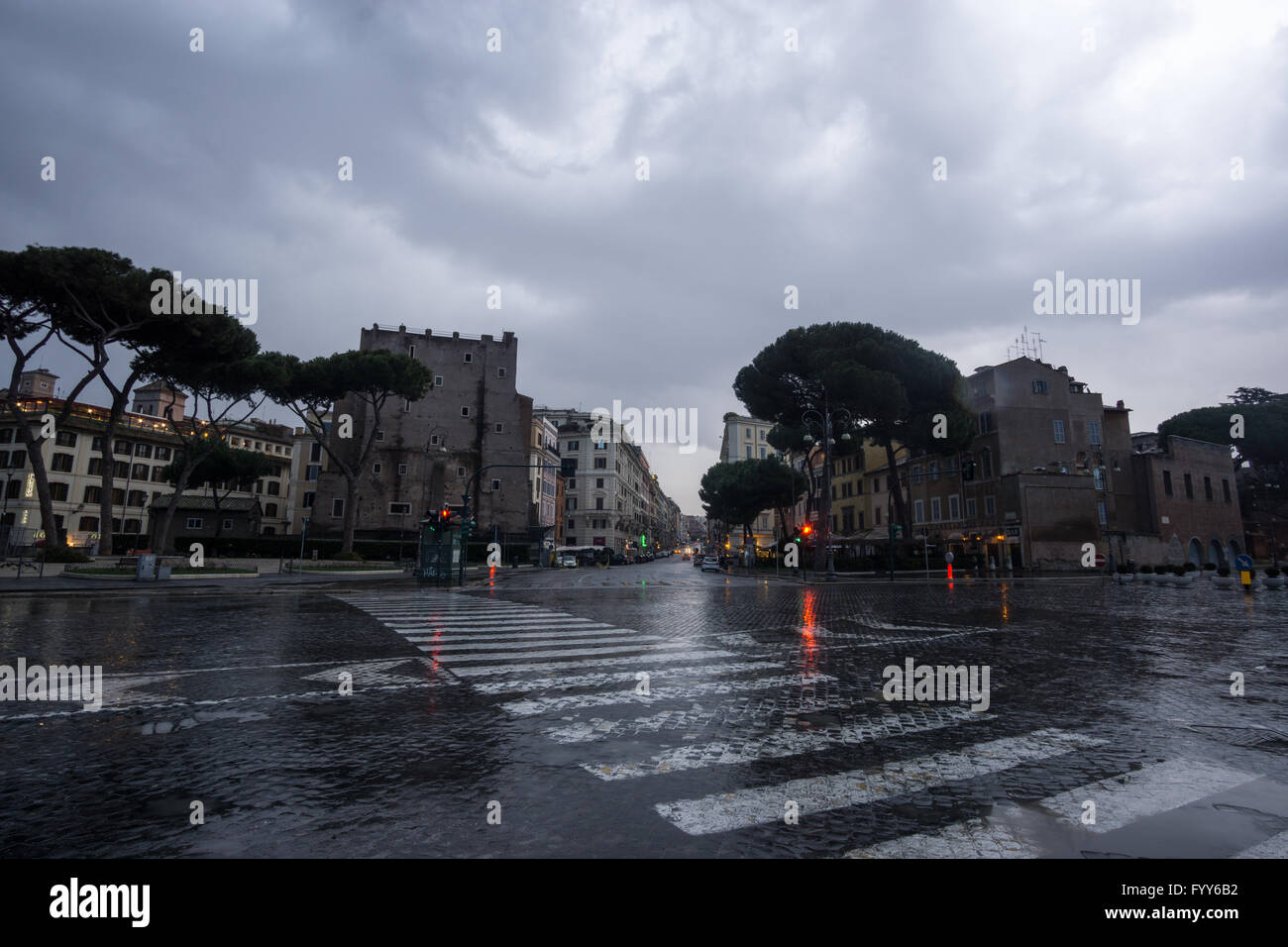 Rainy streets of Rome Stock Photo - Alamy