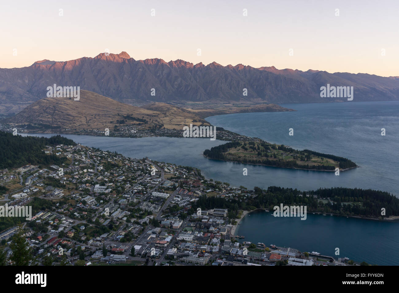 Queenstown gondola hills scenic view hi-res stock photography and ...