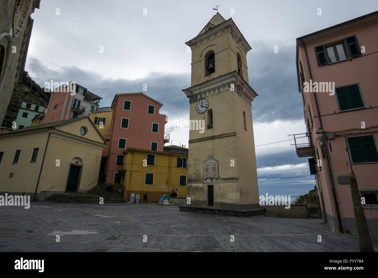 Church san lorenzo manarola cinque hi-res stock photography and images ...