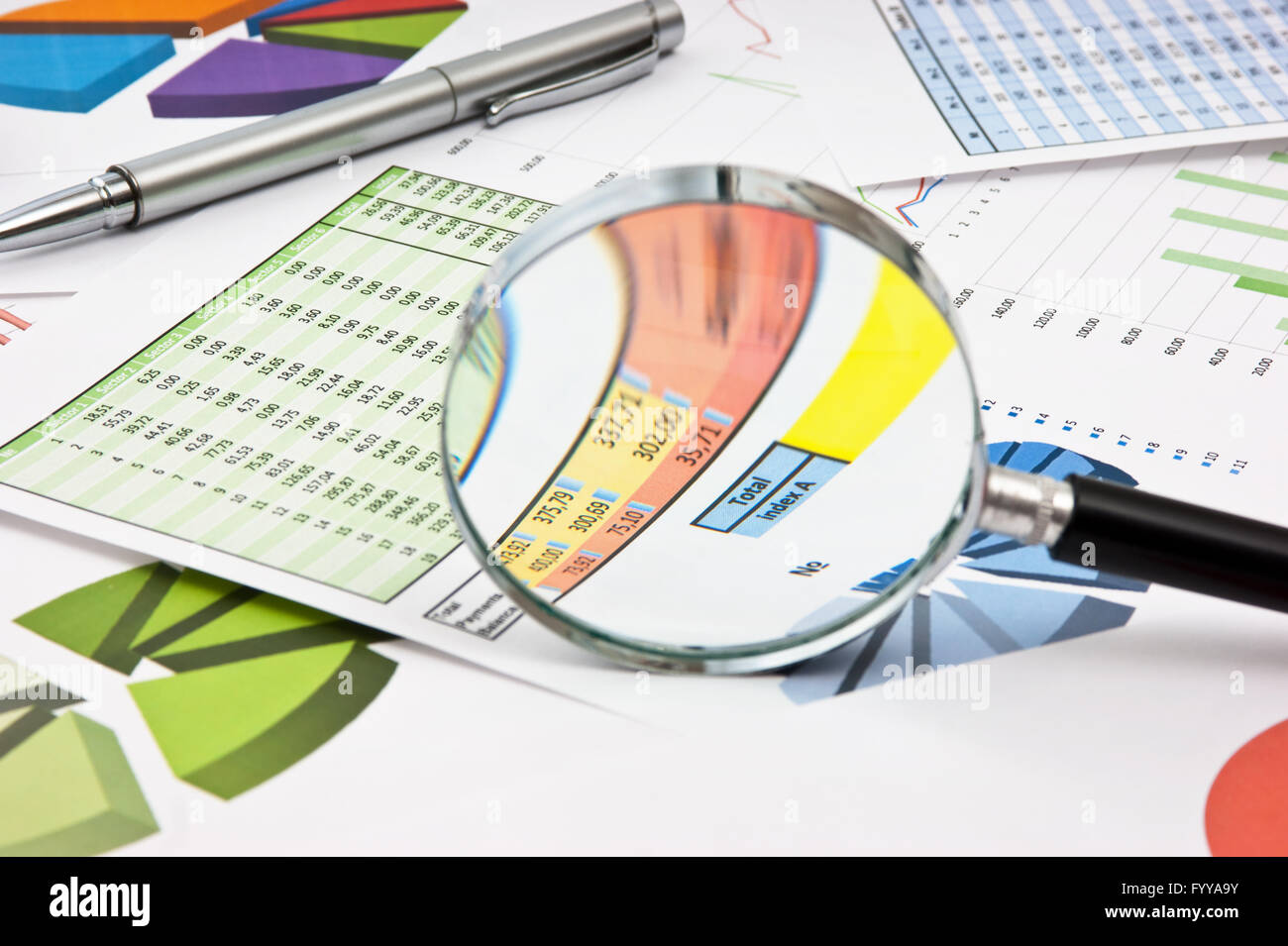 Color graphs hi-res stock photography and images - Alamy