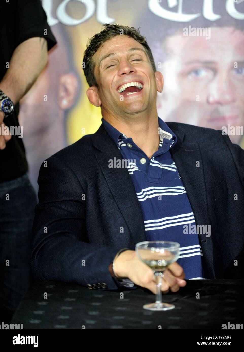 Alex Reid and Jason Barrett announce their forthcoming MMA Cage Fight ...