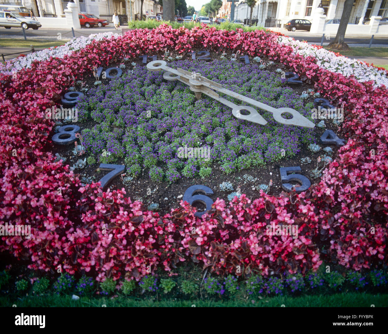 Hove floral clock hi-res stock photography and images - Alamy