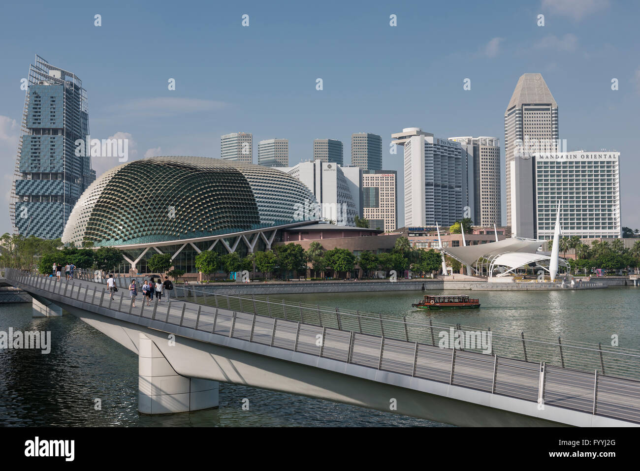 Esplanade Theatres on the Bay and Marina Centre Skyline, Singapore ...