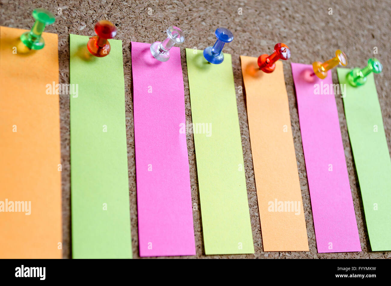 Sticky Note On Cork Board Stock Photo - Alamy