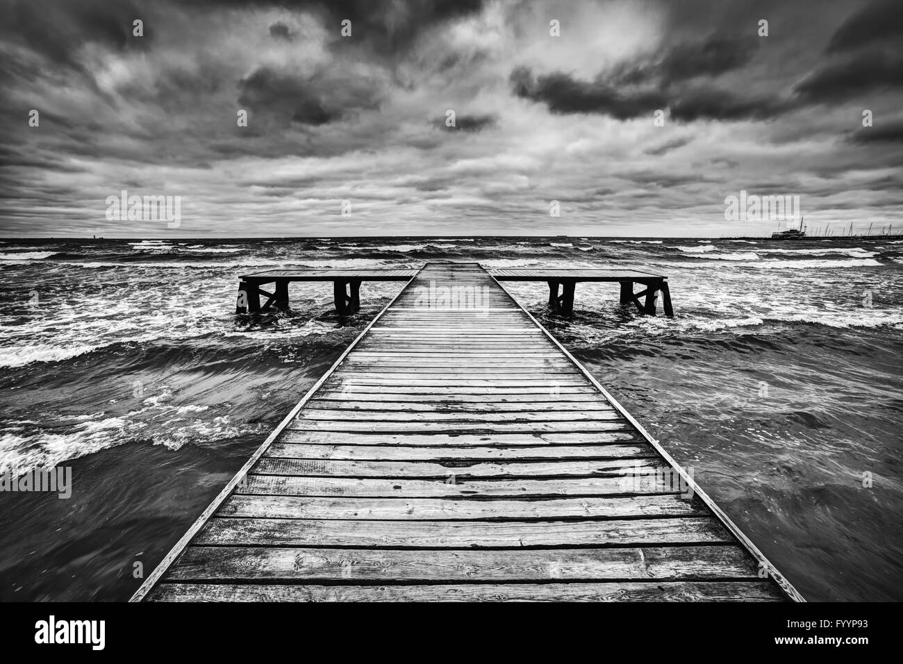 Jetty Black and White Stock Photos & Images - Alamy