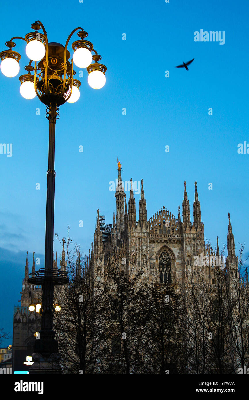 street lights with background Cathedral of Milan Stock Photo - Alamy