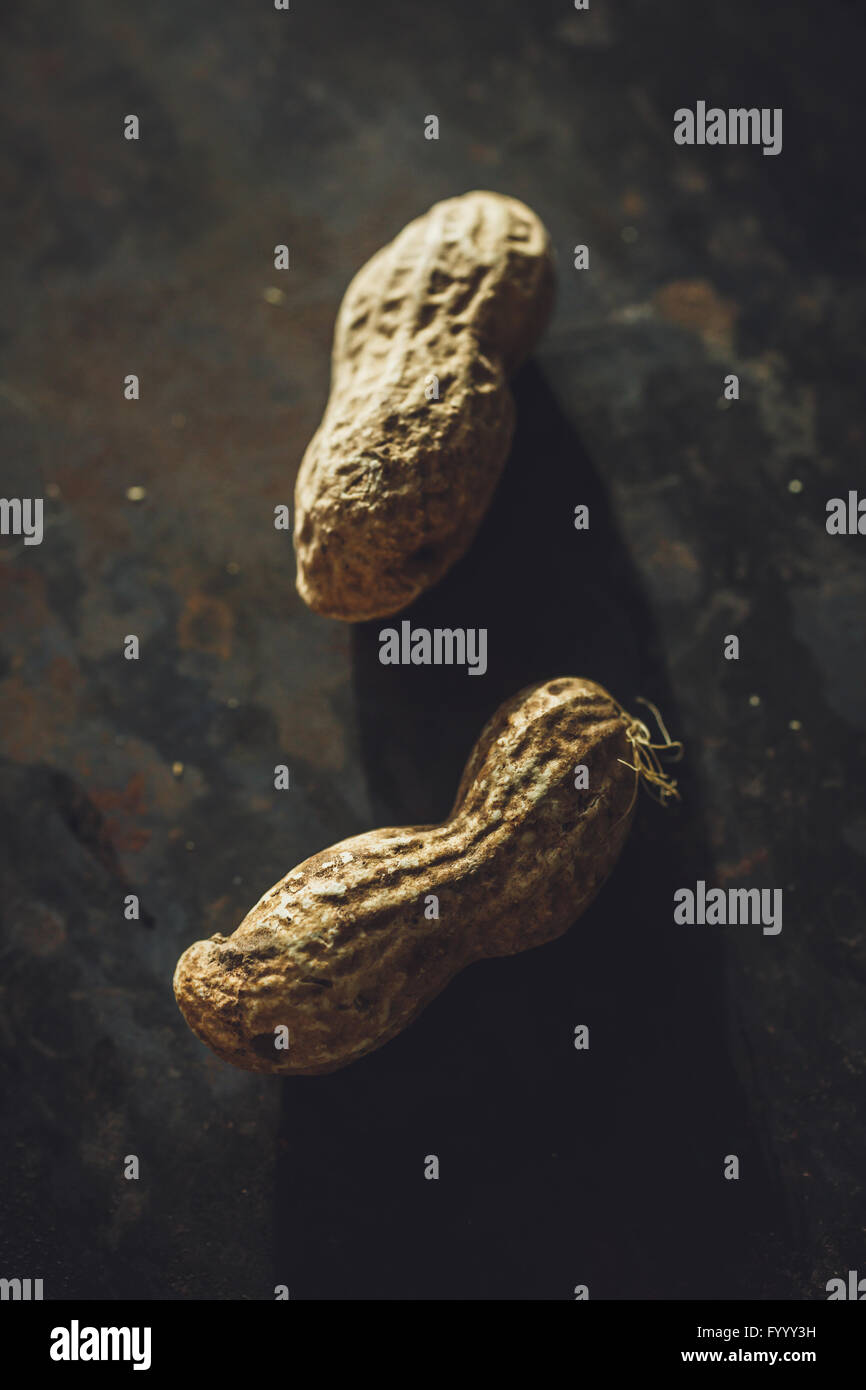 Fresh peanuts in shell Stock Photo - Alamy