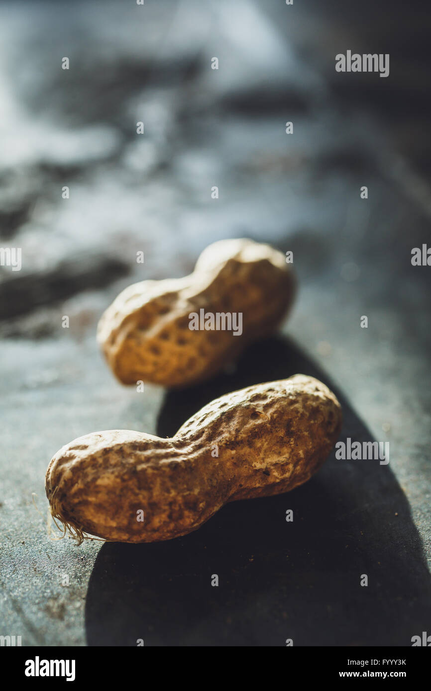 Fresh peanuts in shell Stock Photo - Alamy