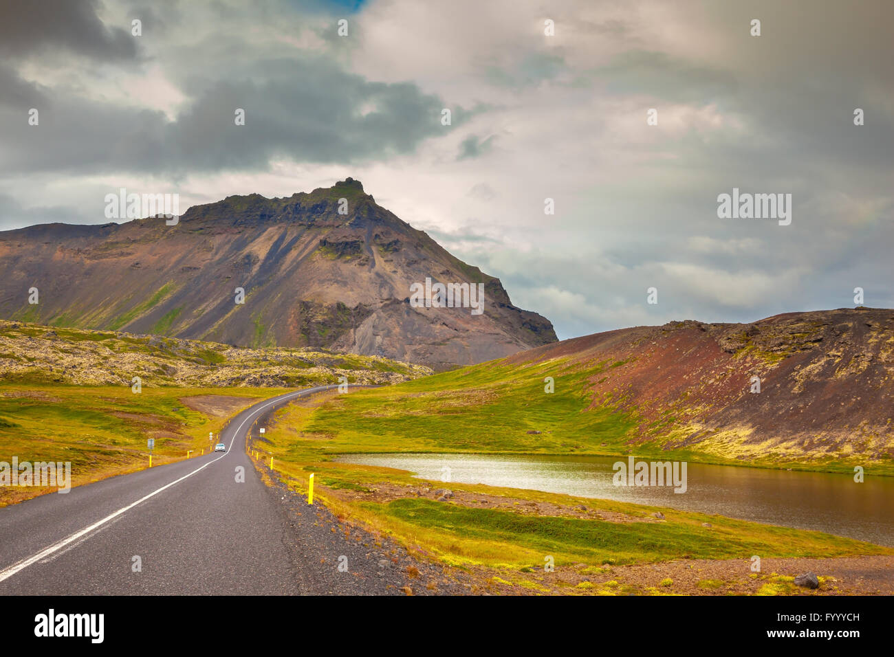 Overcast road hi-res stock photography and images - Alamy