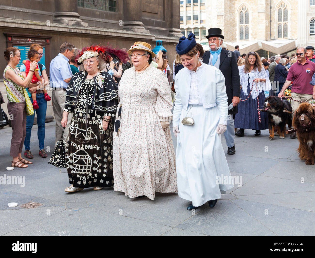 Victorian working class mother hi-res stock photography and images - Alamy