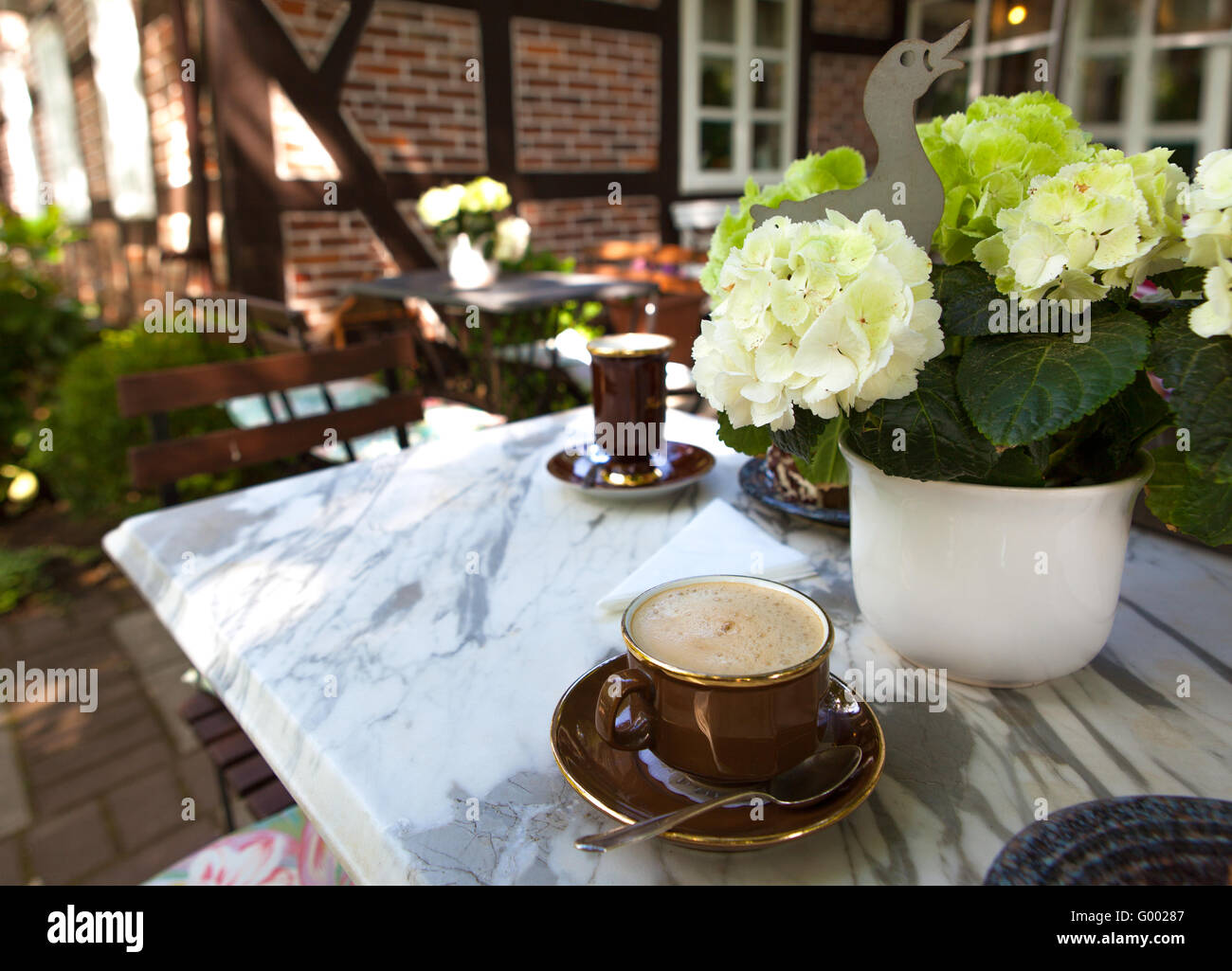 Outdoor cafe in the park Stock Photo - Alamy