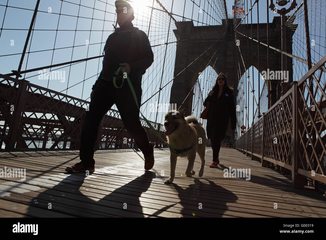 Silhouette low level man woman hi-res stock photography and images - Alamy