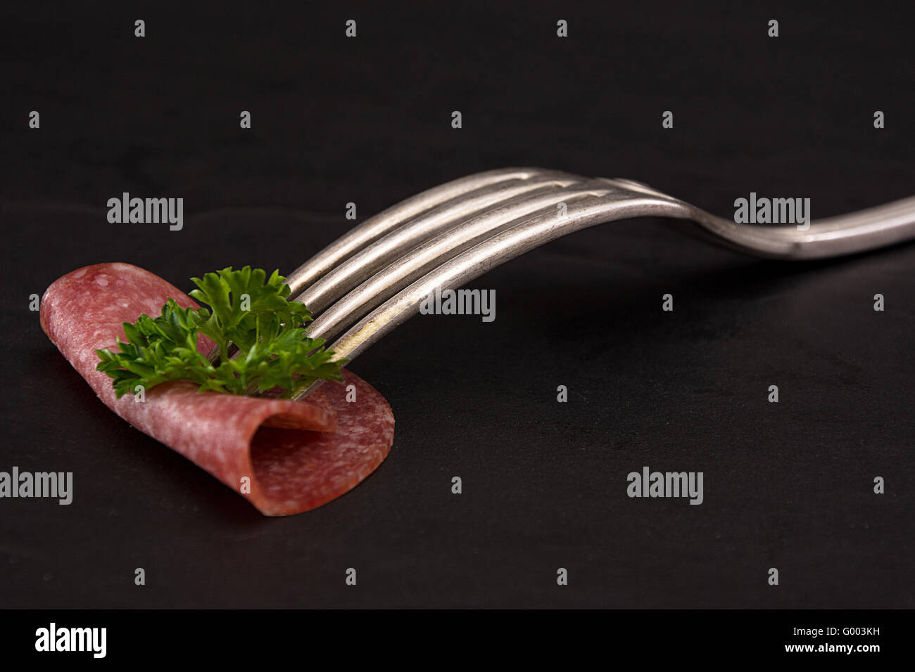 Salami scheiben hi-res stock photography and images - Alamy