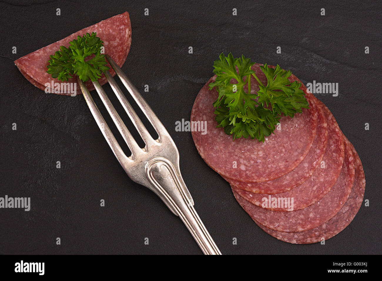 Salami scheiben hi-res stock photography and images - Alamy