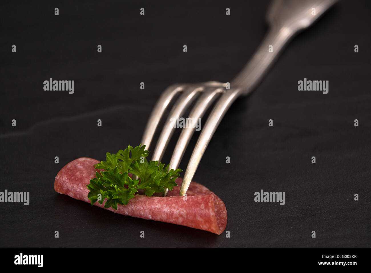 Salami scheiben hi-res stock photography and images - Alamy