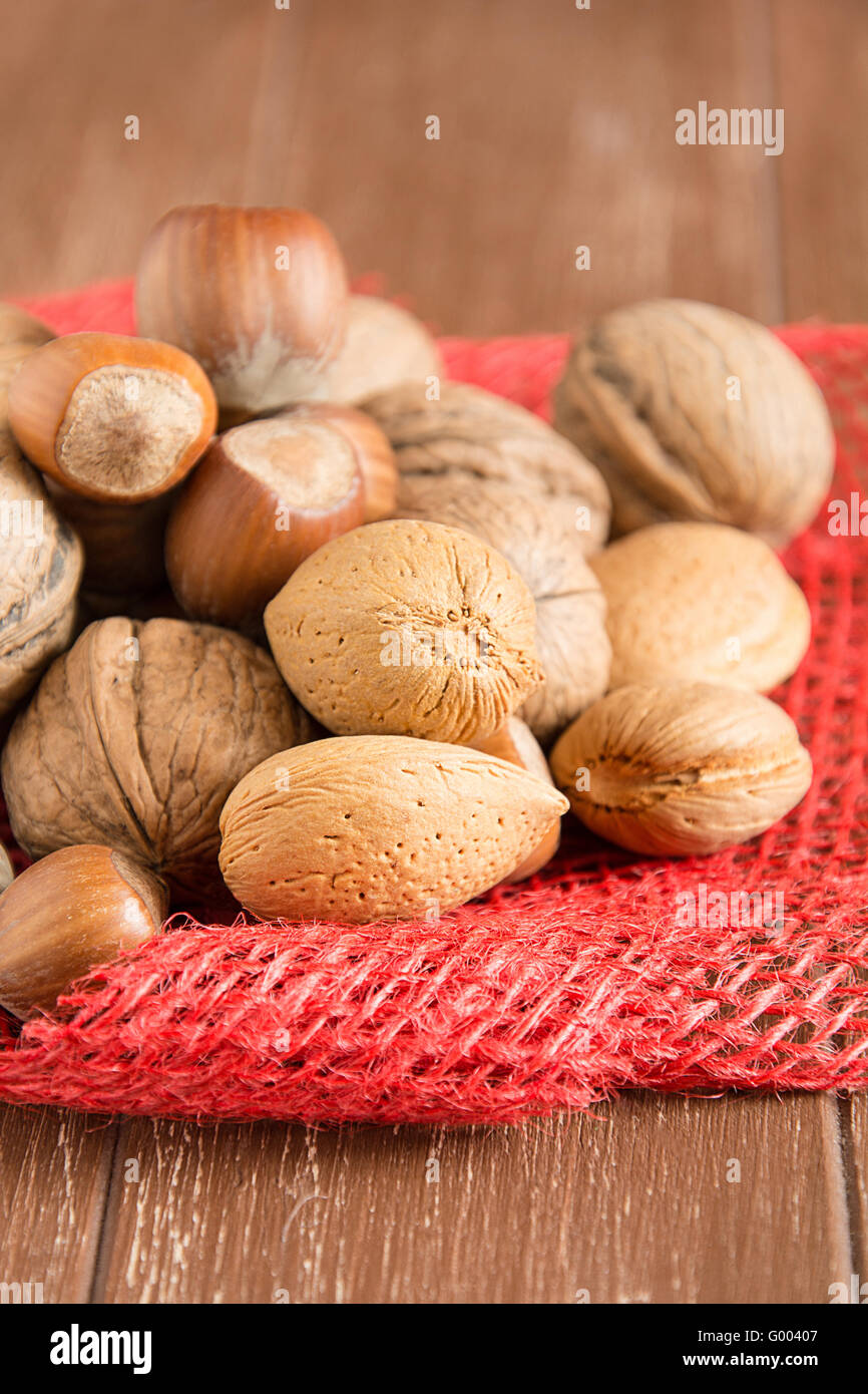 Pecans and walnuts and almonds hi-res stock photography and images - Alamy