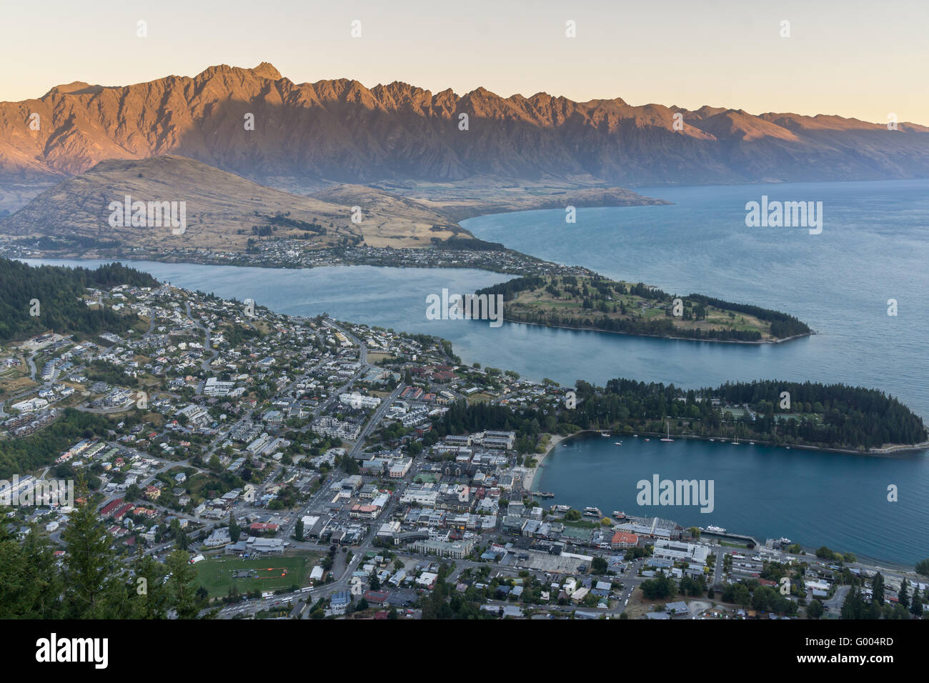 Queenstown gondola hills scenic view hi-res stock photography and ...