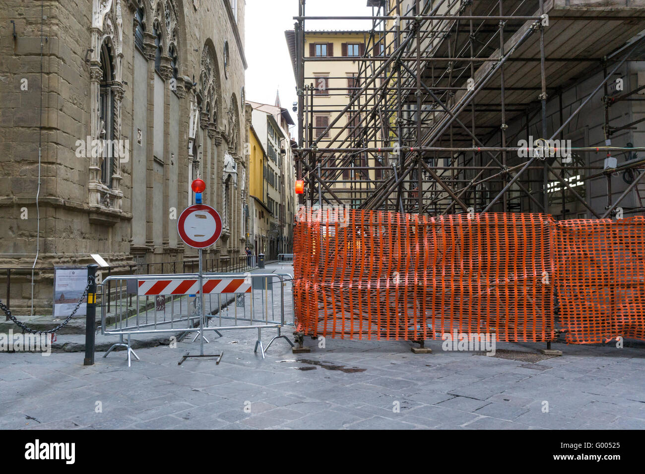 Italian Construction Site Sign High Resolution Stock Photography and ...