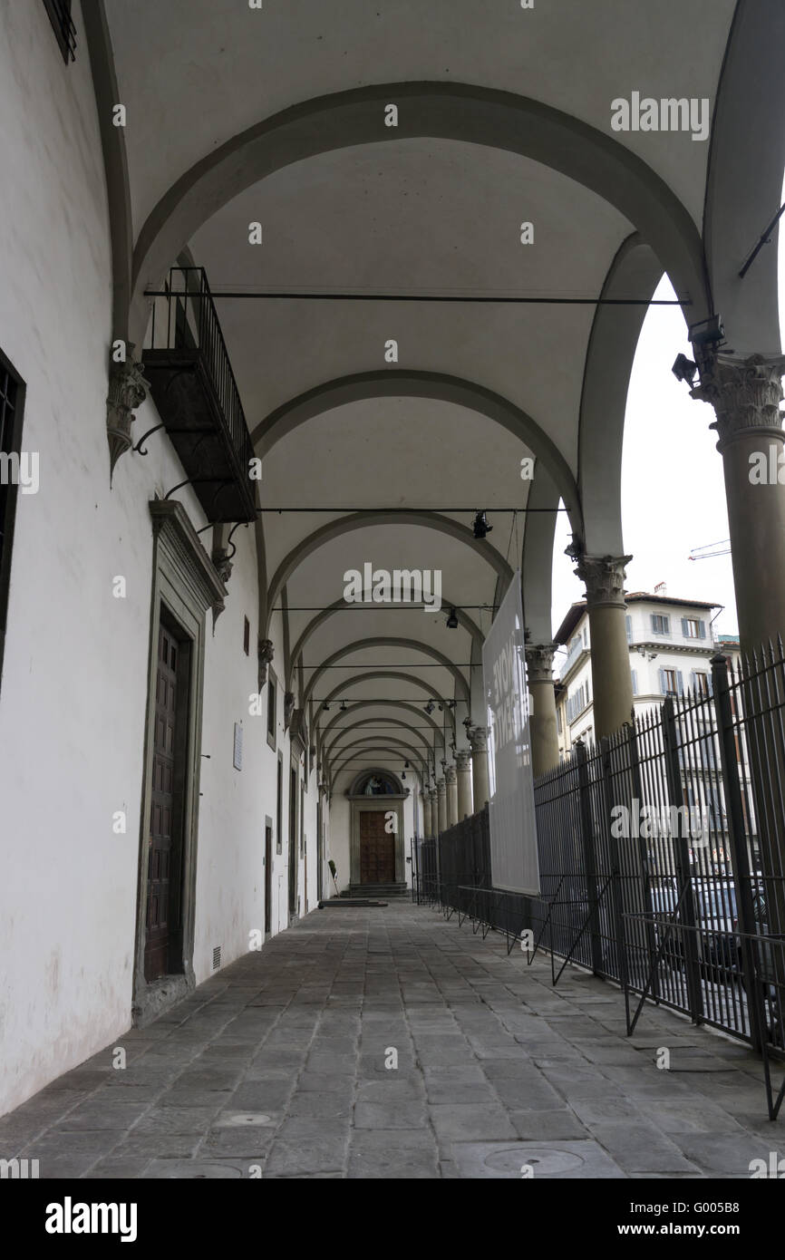 Curved columns and domes in Florence Stock Photo - Alamy