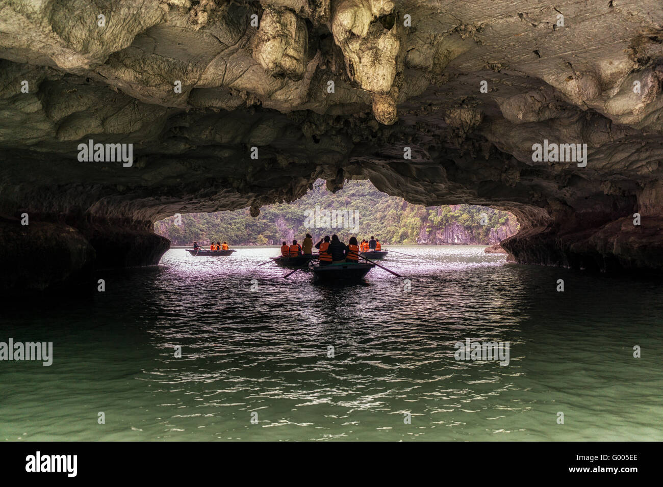 Vietnam luon cave hi-res stock photography and images - Alamy