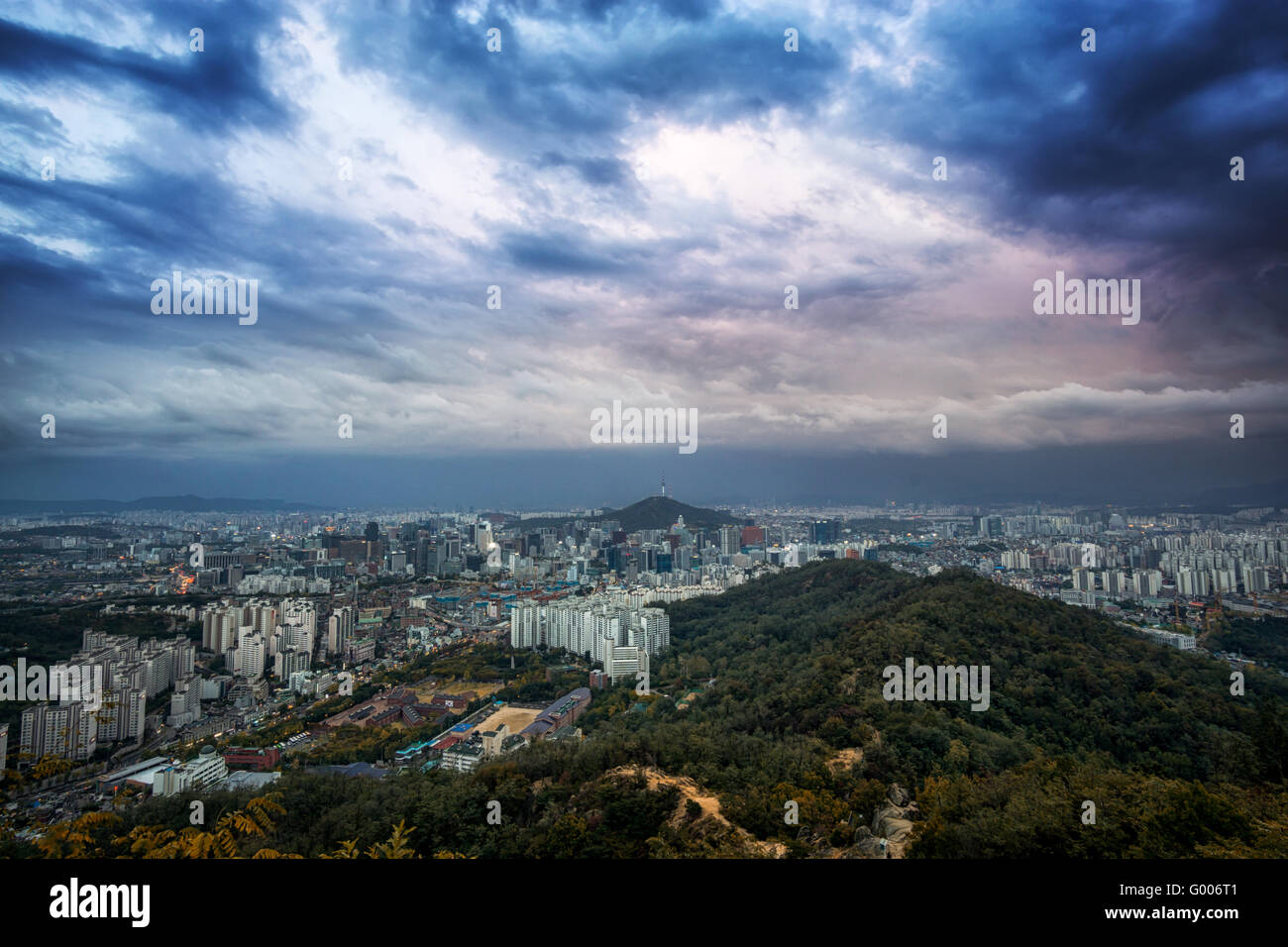 Sunset over Seoul Stock Photo - Alamy