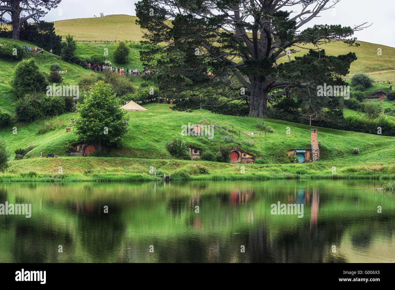 hobbiton movie set Stock Photo - Alamy
