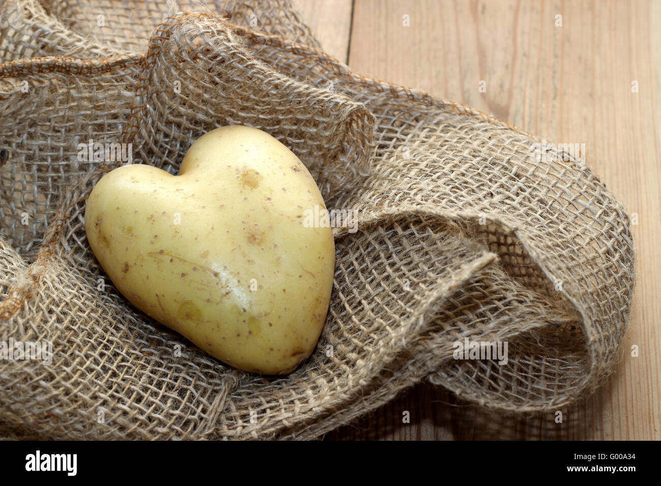 potato on fabric Stock Photo - Alamy