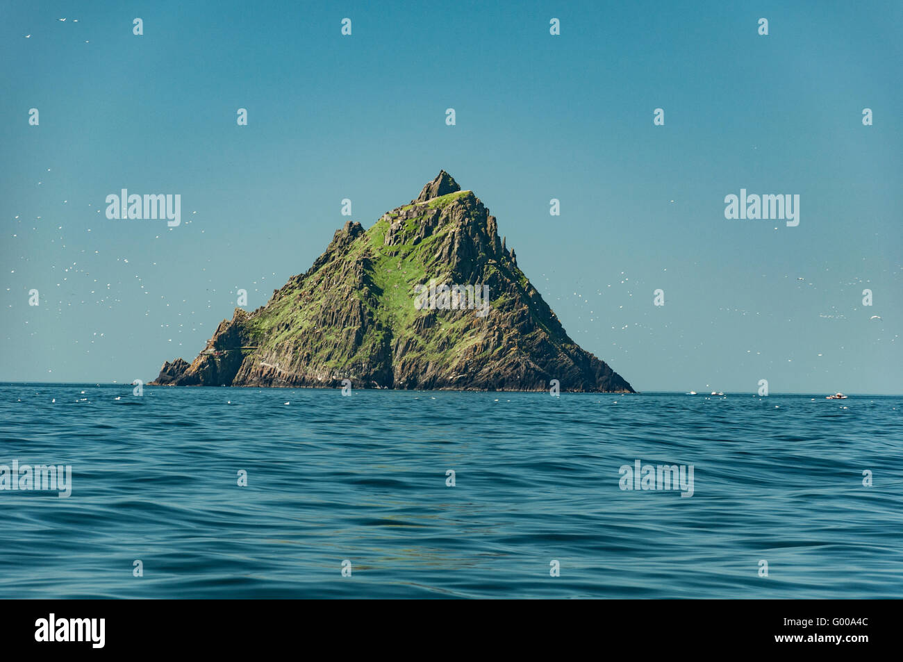 Skellig Michael, UNESCO World Heritage Site, Kerry, Ireland. Star Wars ...