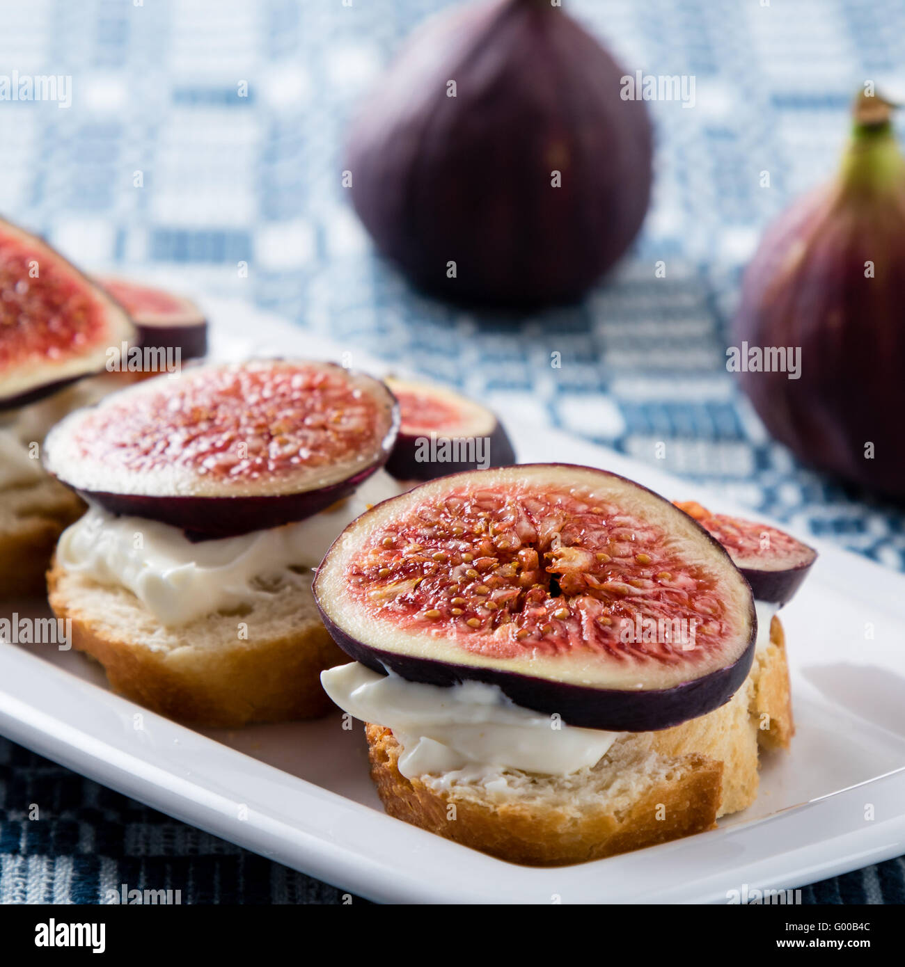 figs with cheese Stock Photo - Alamy