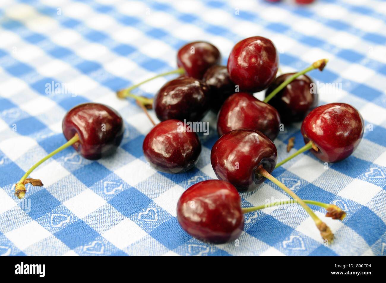Nice cherries hi-res stock photography and images - Alamy