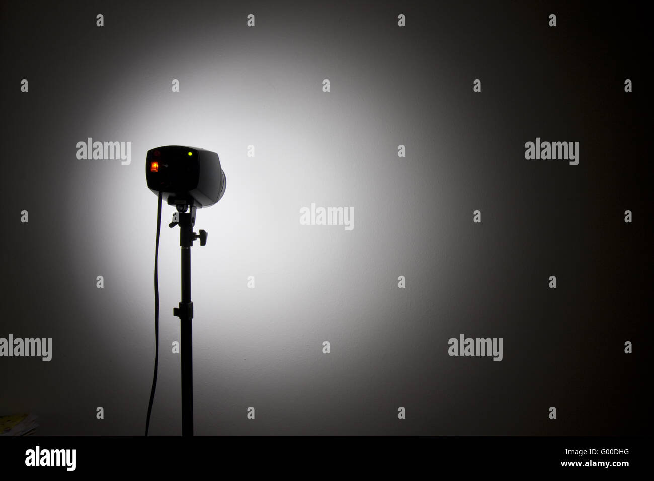 Spotlight stand hi-res stock photography and images - Alamy