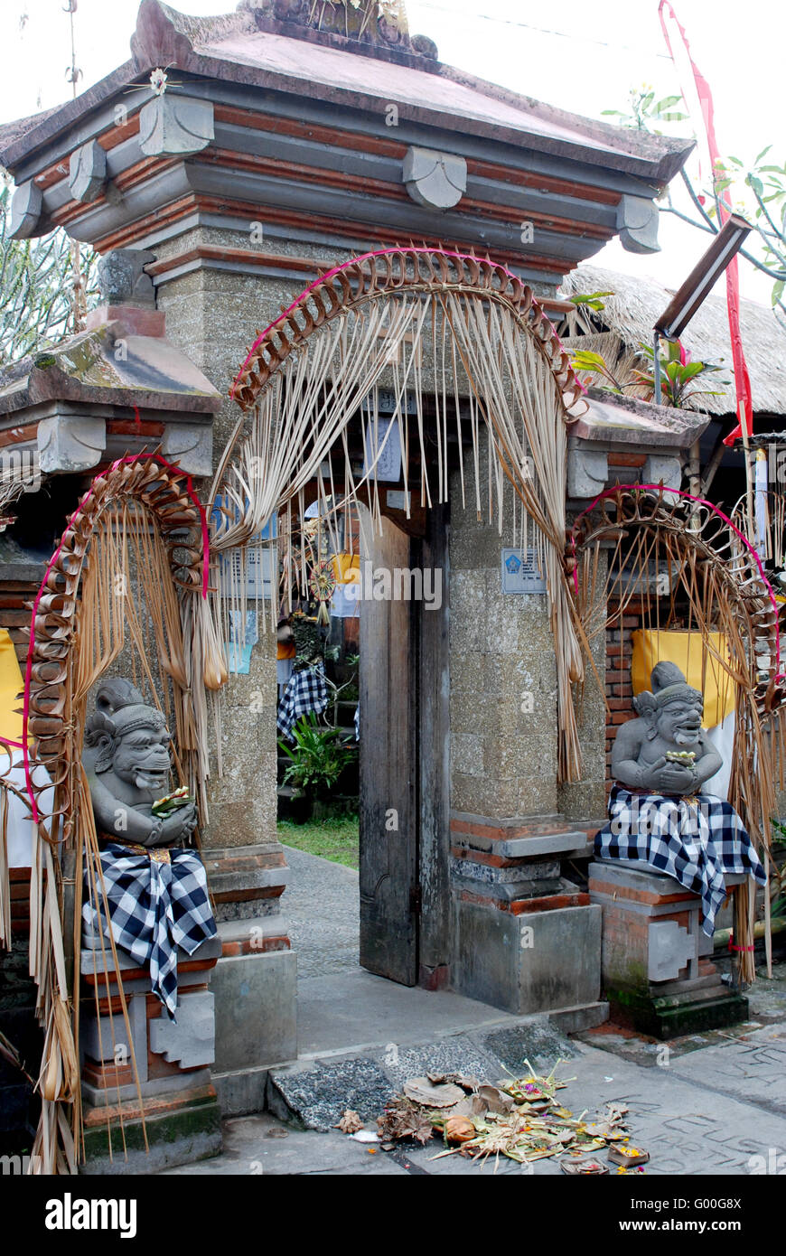 Gate of balinese temple in Ubud, Bali Stock Photo - Alamy