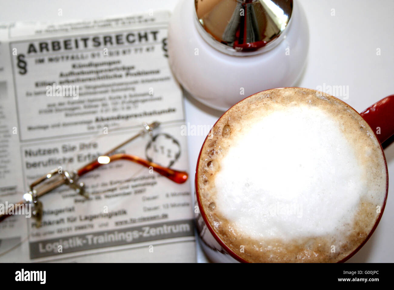 Kaffee anzeigen hi-res stock photography and images - Alamy